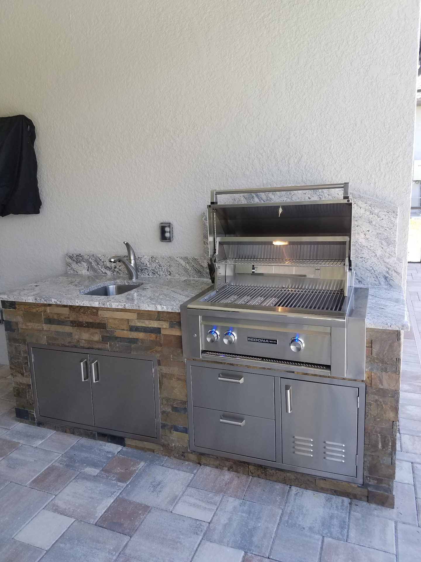 Outdoor Kitchen Naples FL | Luxury Custom Outdoor Kitchens | Chadwick