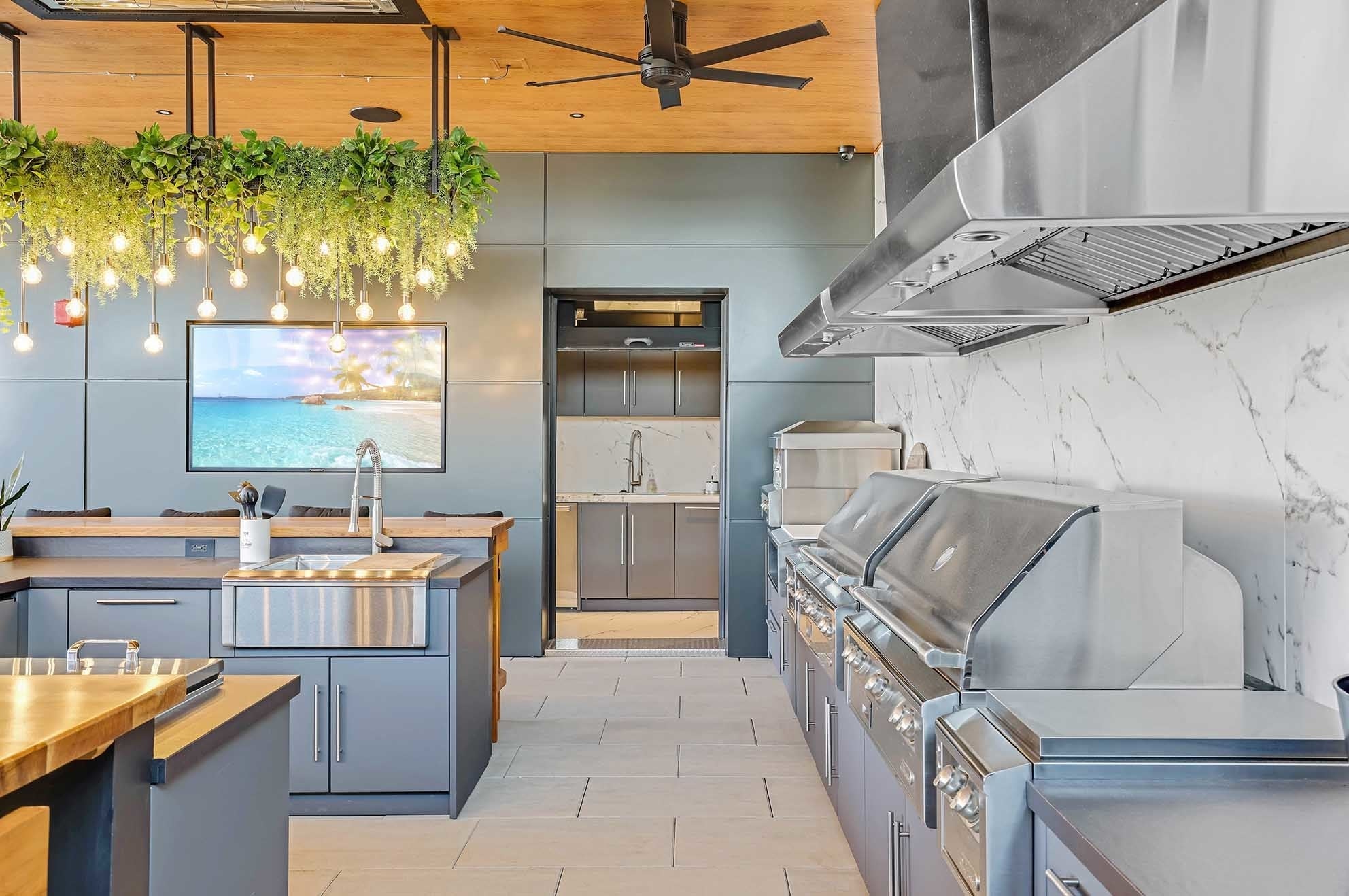Outdoor Cabinets Naples FL | Chadwick Outdoor Kitchens