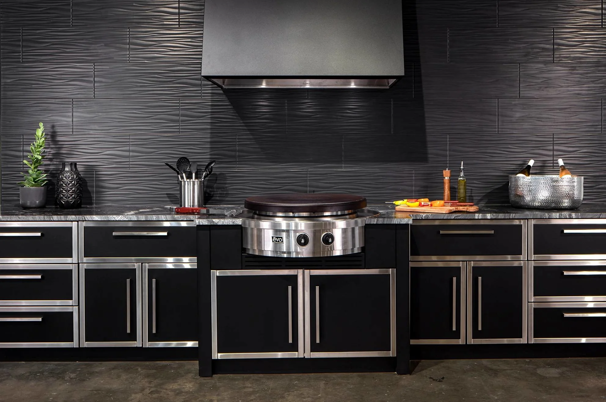 Outdoor Cabinets Naples FL | Chadwick Outdoor Kitchens