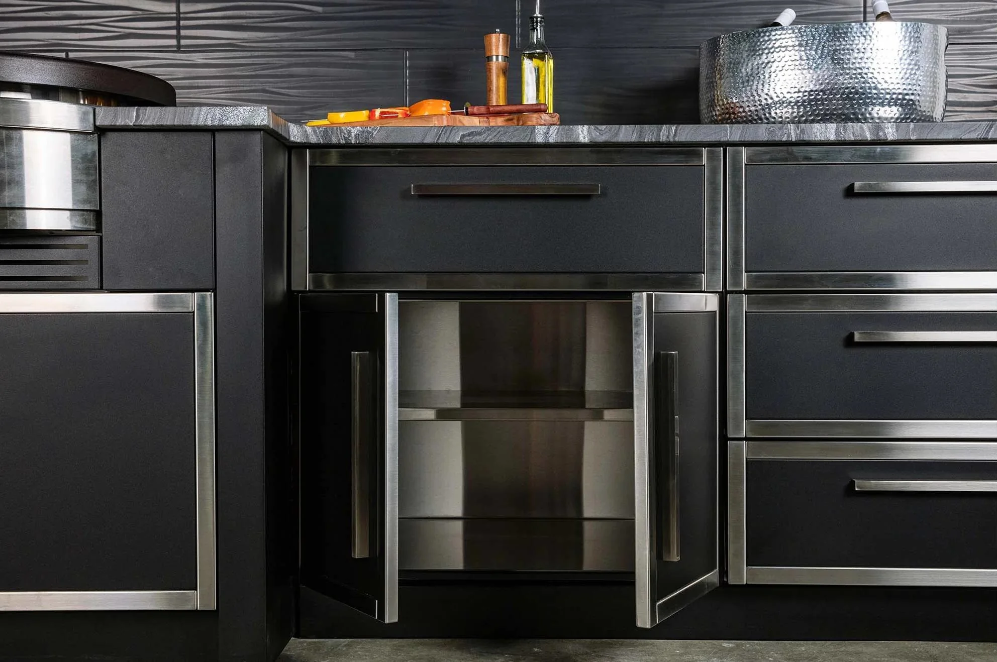 Outdoor Cabinets Naples FL | Chadwick Outdoor Kitchens