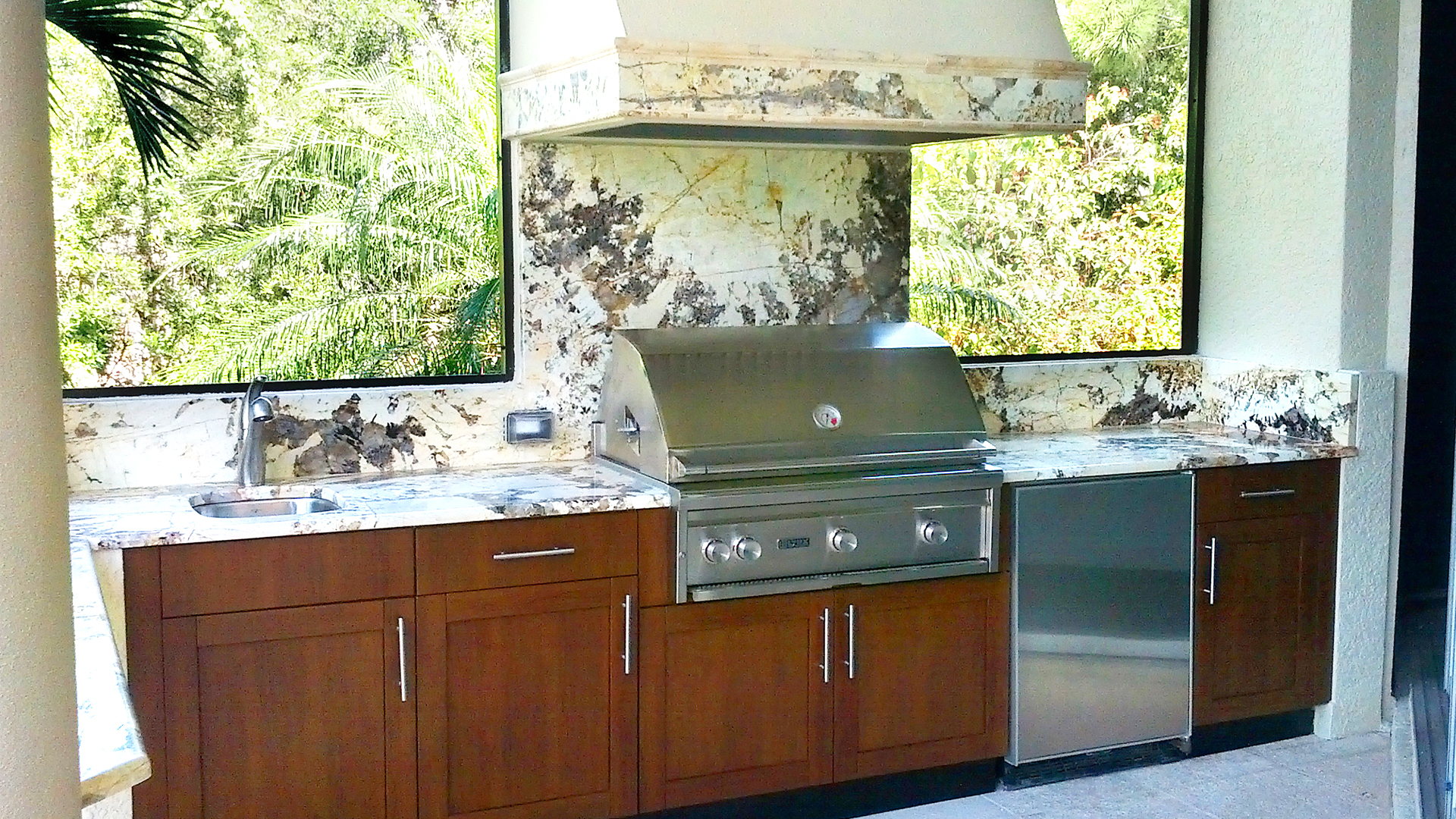 Outdoor Cabinets Naples FL | Chadwick Outdoor Kitchens